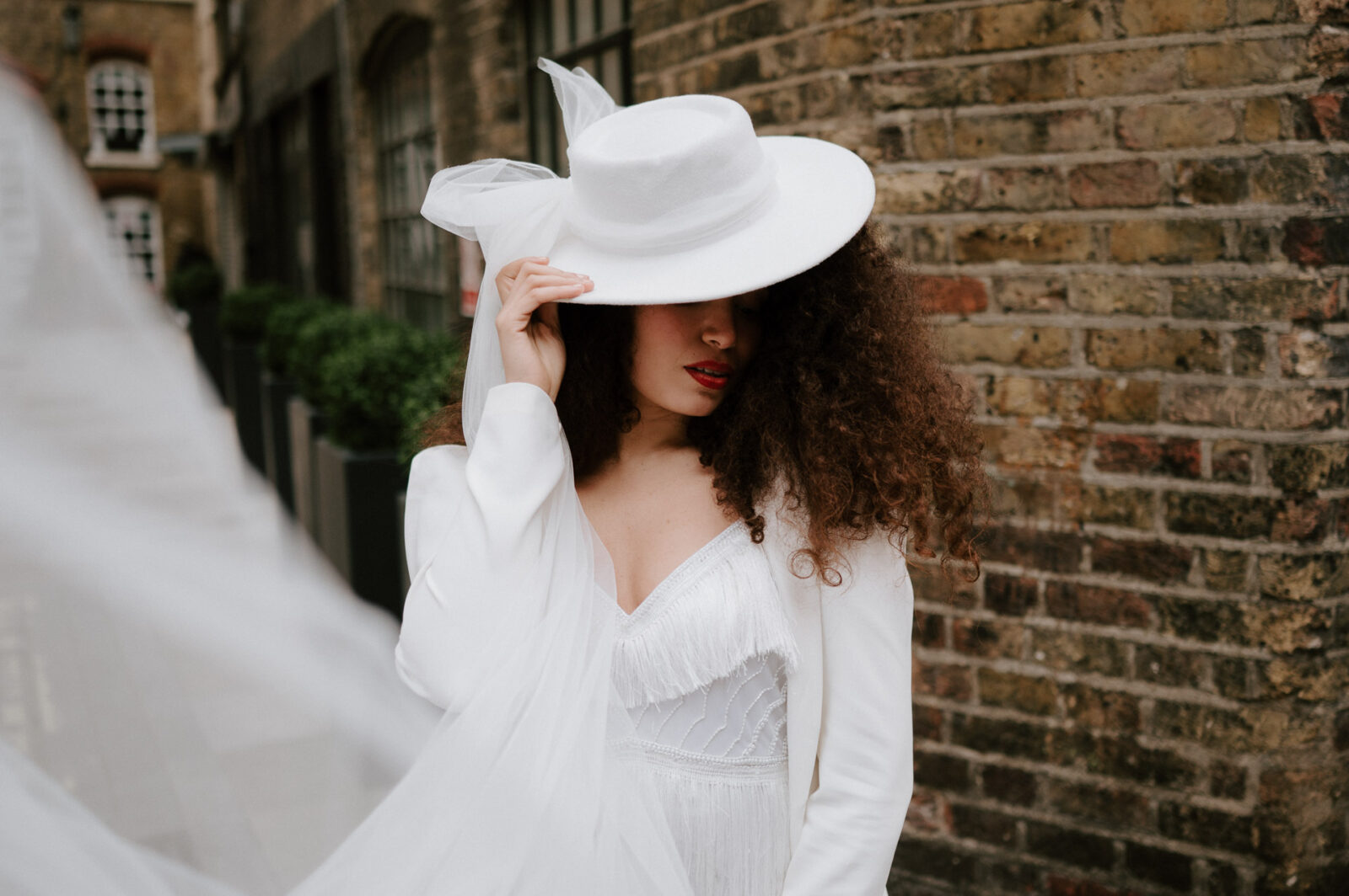 London City Elopement - Mia and George - Laura Williams Weddings