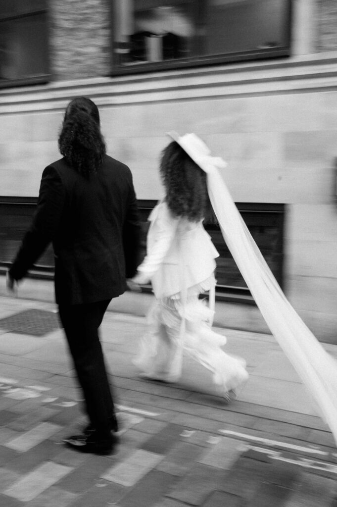 London City Elopement - Mia and George - Laura Williams Weddings